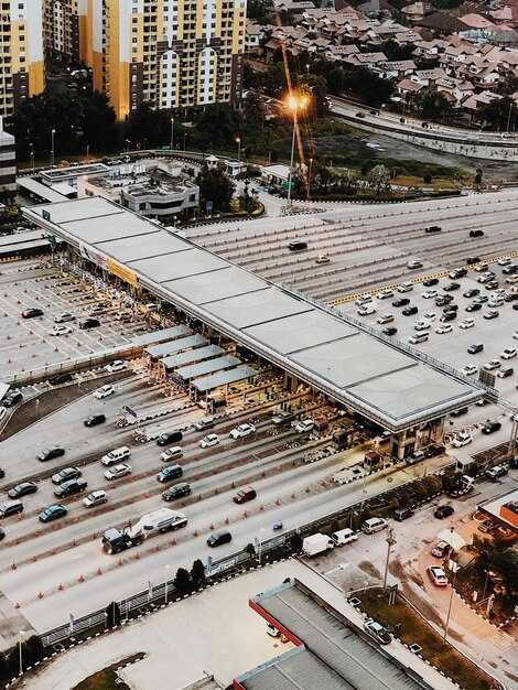 Kuwait Streets Top Taxi Apps Shaping Transit